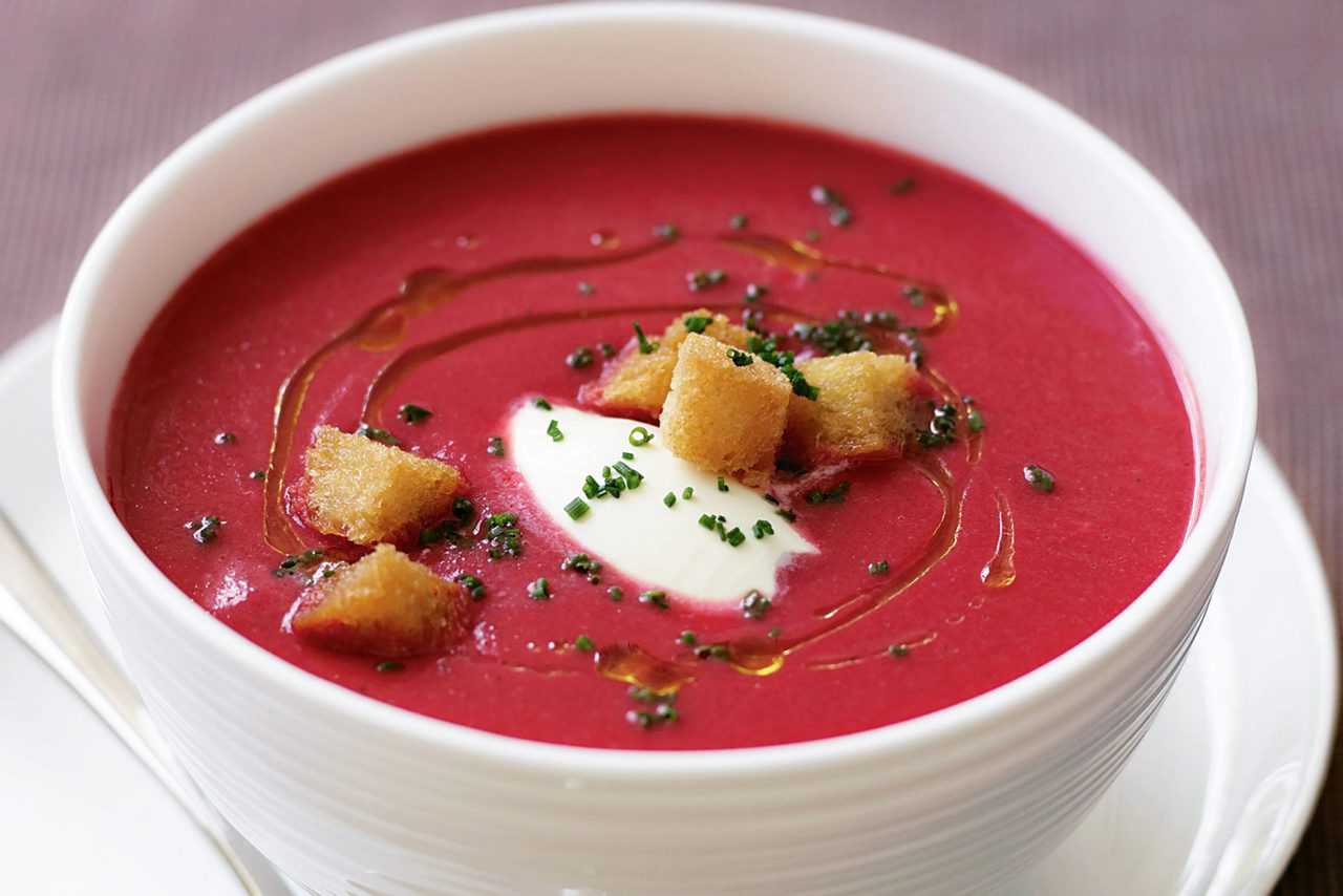RECIPE: Borscht style beetroot soup with croutons and soured cream [v ...